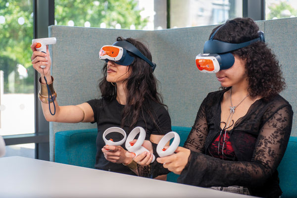 Xcelerate Headset | VR Headset | ClassVR